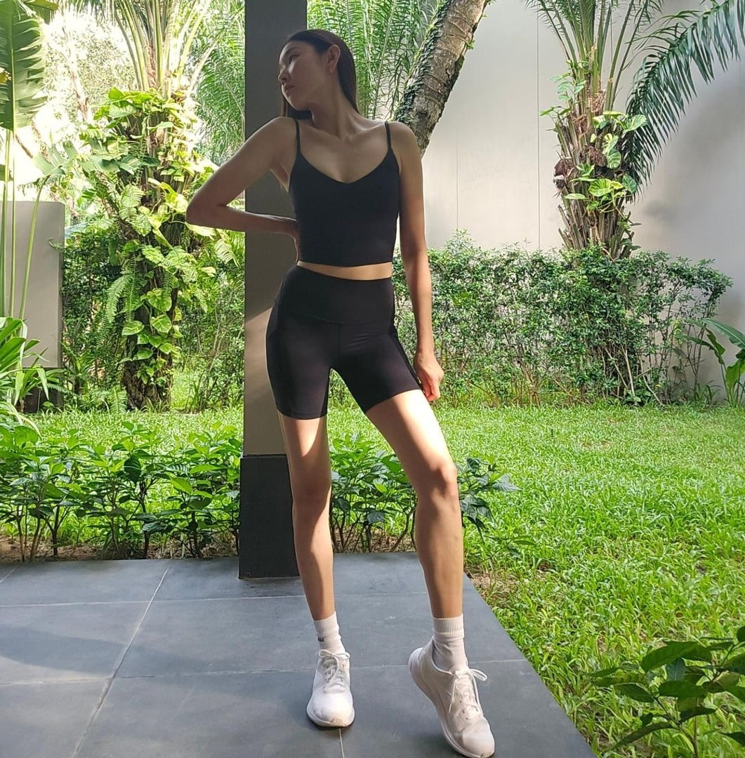 '177cm 54kg' 한혜진, 관리를 얼마나 한 거야…완벽한 레깅스 핏 자랑TEN★]