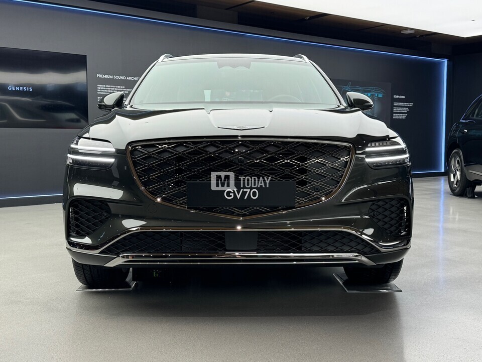 당신의 선택은? BMW 'X3 풀체인지' VS 제네시스 'GV70 페이스리프트' | M투데이