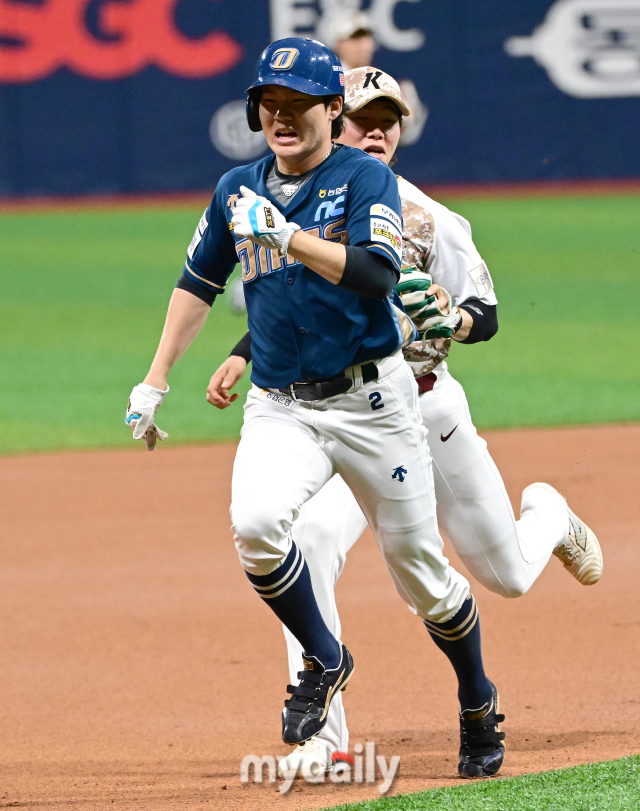 KBO 최고 안타머신이 쓰러졌다, 3000안타 여정의 시작이 좋지 않다…운명의 3~4주, 일단 기다린다