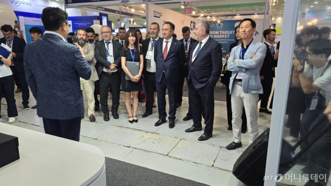 [르포]BIX2024, CDMO 각축전…'첫 출격' 삼바 존재감