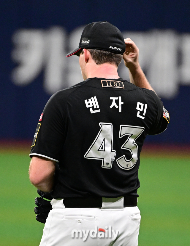 '사인훔치기 방지+시간단축' KBO에 상륙한 피치컴…"혼동 올 수 있어" 적응기간 필요, 호불호 갈린다 [MD울산]