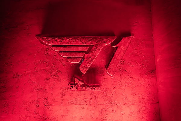 "EWC 우승이 독 됐다"…'연패 늪' 빠진 T1 [이주현의 로그인 e스포츠]