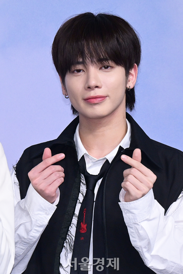 투모로우바이투게더 태현, 하트를 모아~ [SE★포토]