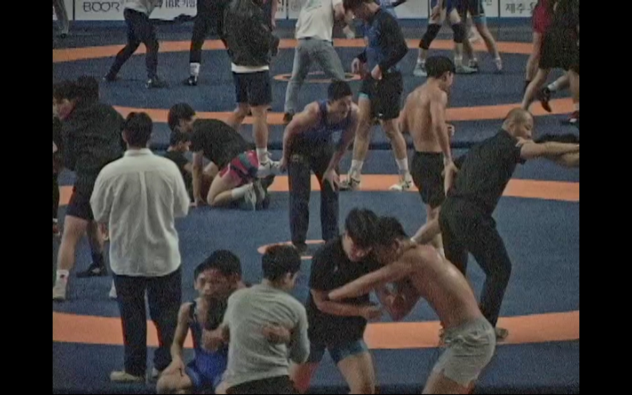 Video artist Kim Hee-cheon asks, what is horror?