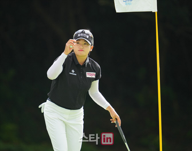 [포토]노승희,버디 성공 감사