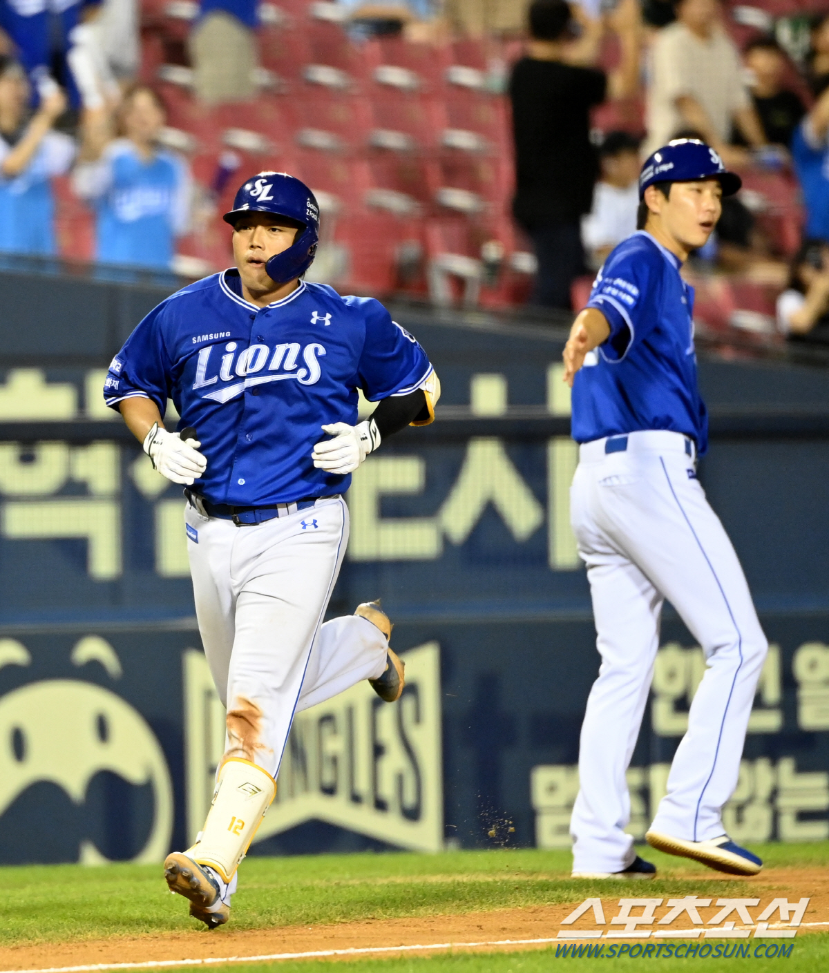 마무리 투수를 몸풀게 만든 뜬금 3점포. 2군에서도 못친 홈런을 1군 첫 타석에서 친 홈런군단의 위용[잠실 현장]