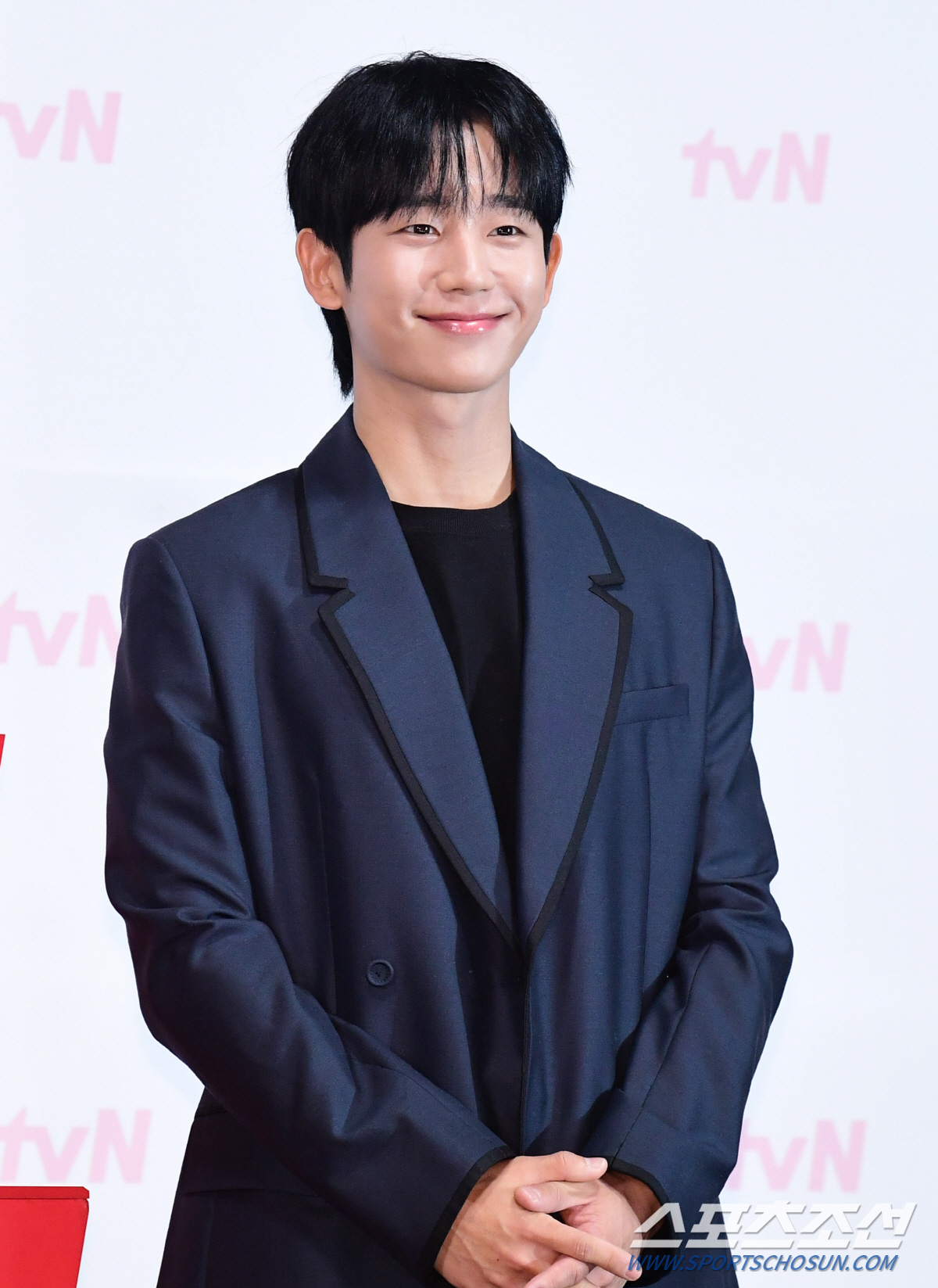 엄친아 정해인 첫 로코 도전 긴장 많이 돼…캐릭터와 싱크로율 99점