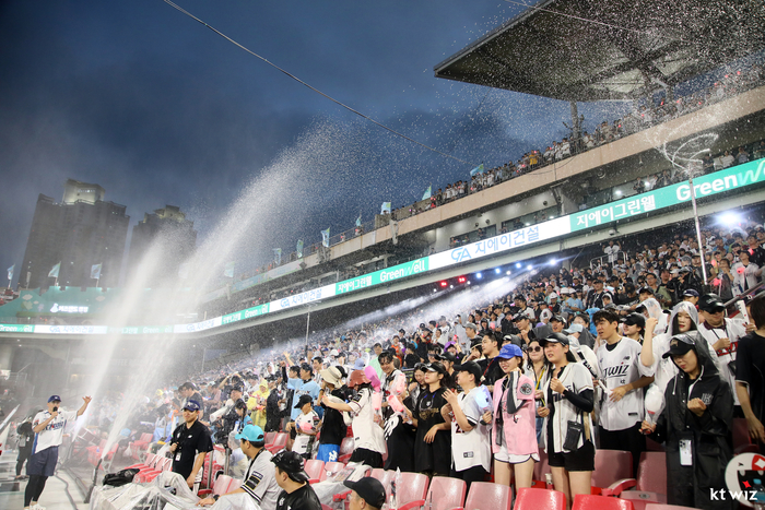 ‘1000만 향하는’ KBO리그, 라팍도 ‘100만’ 채웠다…“폭염인데 왜 장사가 잘되는데~!” [SS시선집중]