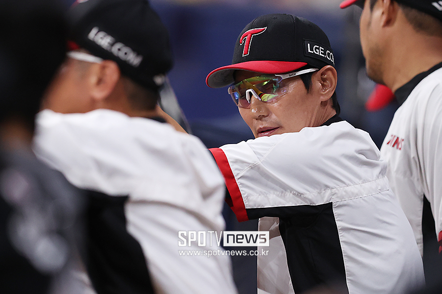 "1차전이 중요하다" '미리보는 KS' LG, 그동안 못 본 파격 라인업 등장…좌익수 최원영 데뷔 첫 선발 출전