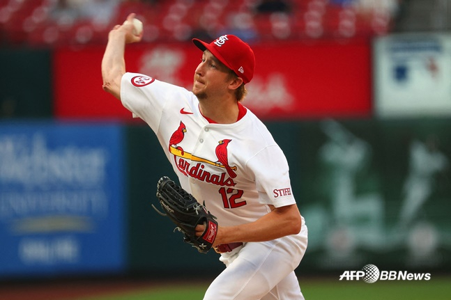 'KBO MVP' 데려오려 GG 내야수 내줬는데, 충격의 '6승 14패' 추락... 이러다 가을야구 못 갈라