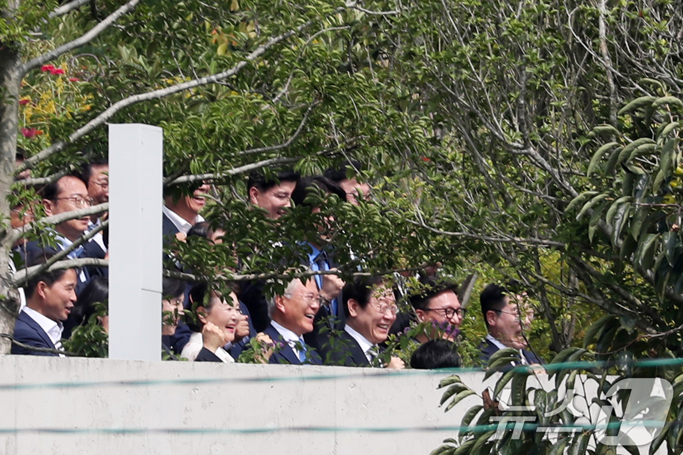 밝은 표정의 문재인 전 대통령
