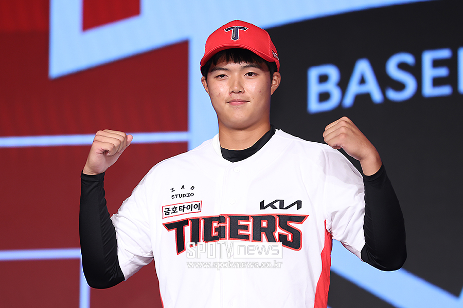 KIA에 151km 노히터 고교특급 왔다…4R선 150km 파이어볼러 알짜 획득 "우완투수 주로 지명"