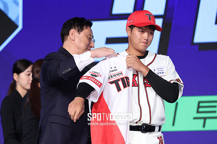 KIA에 151km 노히터 고교특급 왔다…4R선 150km 파이어볼러 알짜 획득 "우완투수 주로 지명"