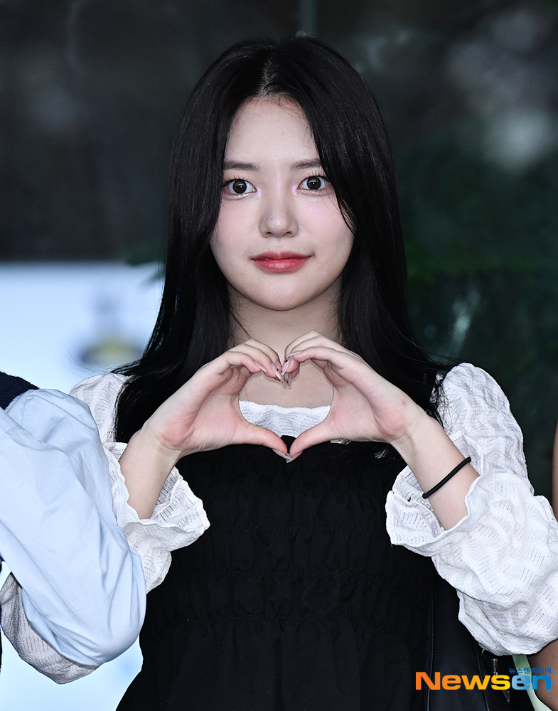 미미로즈 윤주, 돋보이는 매력 하트 [포토엔HD]