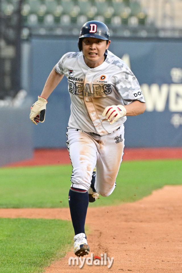 "최초의 기록을 두산이"…'육상부'의 부활! 63도루 조수행-51도루 정수빈이 만든 KBO '새역사' [MD잠실]