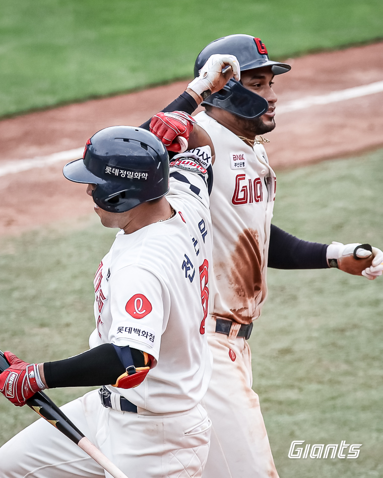 롯데는 탈락했지만…이종범과 만난 13억 안타제조기, KBO 43년 최초 대기록 피날레 임박