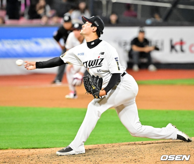 KBO 43년 역사상 최초 '5위 타이브레이커' 가능성 커졌다↑, 사령탑의 감사 인사 "만석 채우며 열성적 응원 감사"