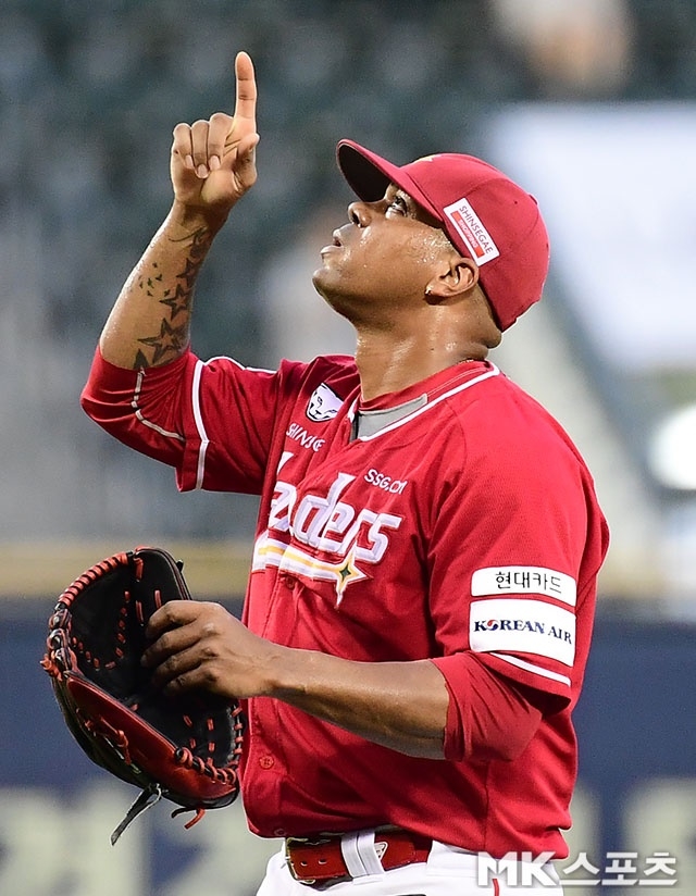 SSG 엘리아스, KT와 타이브레이커서 6이닝 3K 1실점 쾌투…WC 보인다! [5위 결정전]