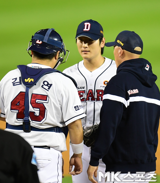 가을만 되면 작아지네…두산 15승 에이스, KT와 WC 1차전서 1이닝 4실점 ‘와르르’ [MK WC1]