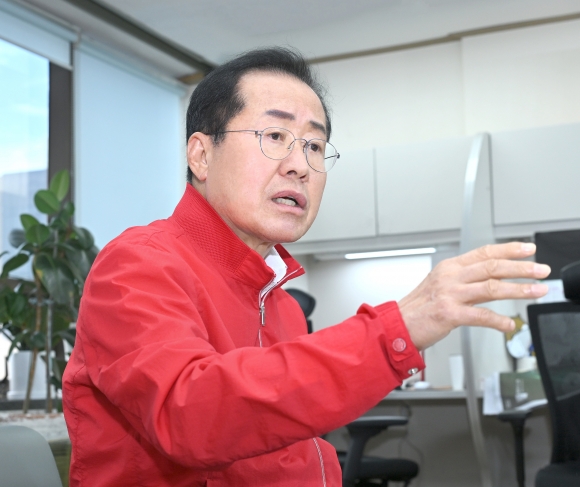 홍준표 친한계 만찬 회동에 “일본 흉내 낸 잘못된 정치 풍토”