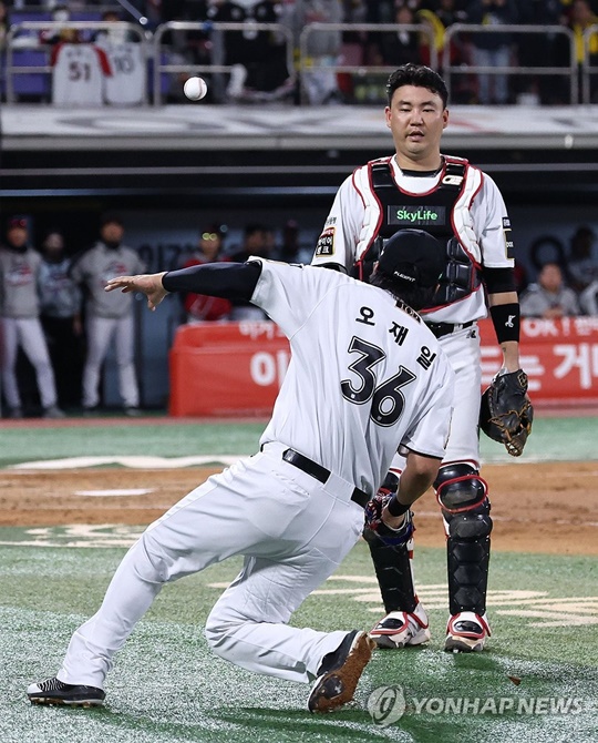 오재일의 포구 미스, kt wiz에게 너무 치명적이었다[준PO3 리뷰]