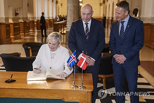 DENMARK ICELAND DIPLOMACY