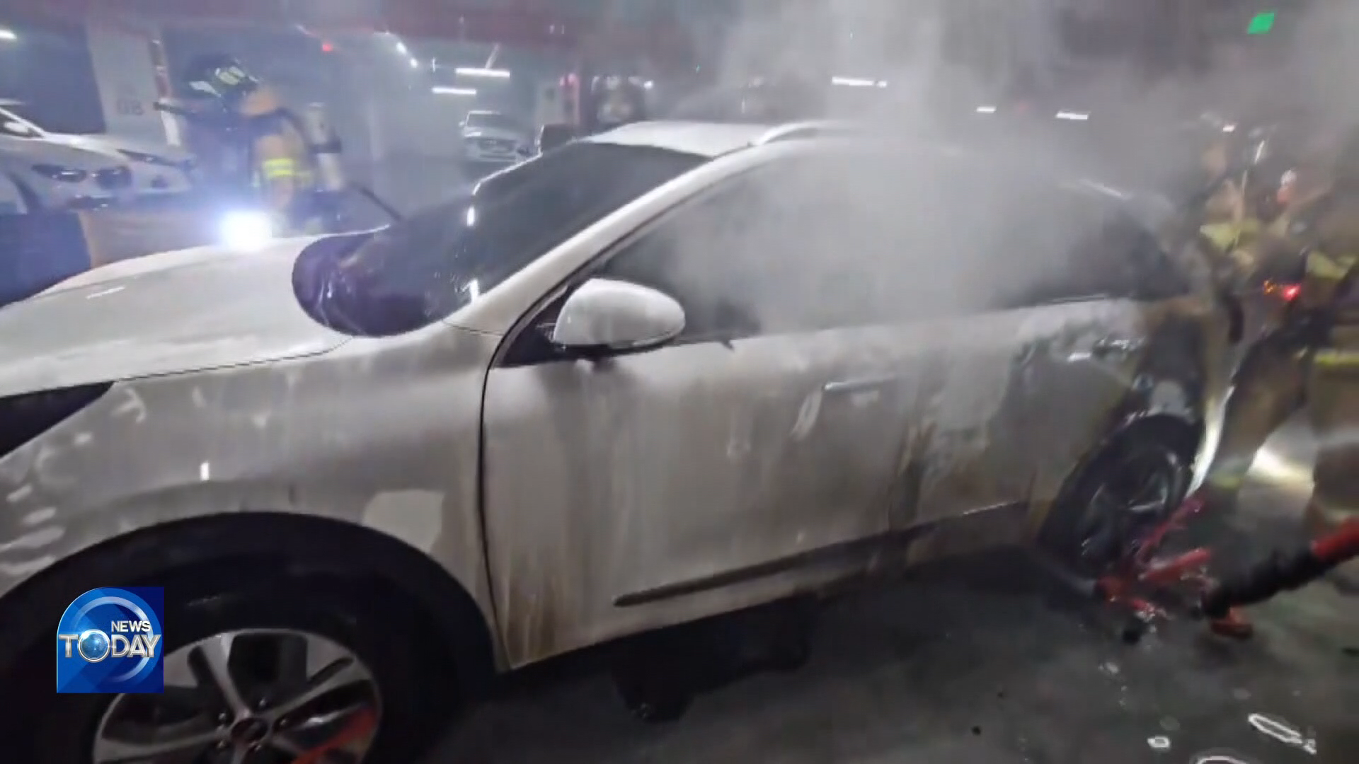 [News Today] CHARGING EV CATCHES ON FIRE