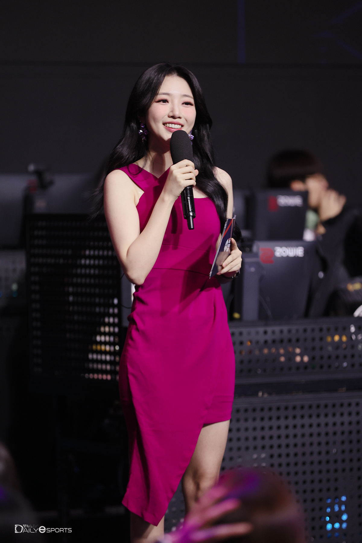 [포토] 이현경 아나운서 미소로 시작한 PWS GF