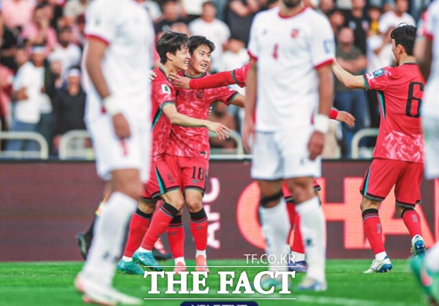 [북중미WC 3R 종합] 한국·일본 조 선두...벤투의 UAE, 북한에 '발목'