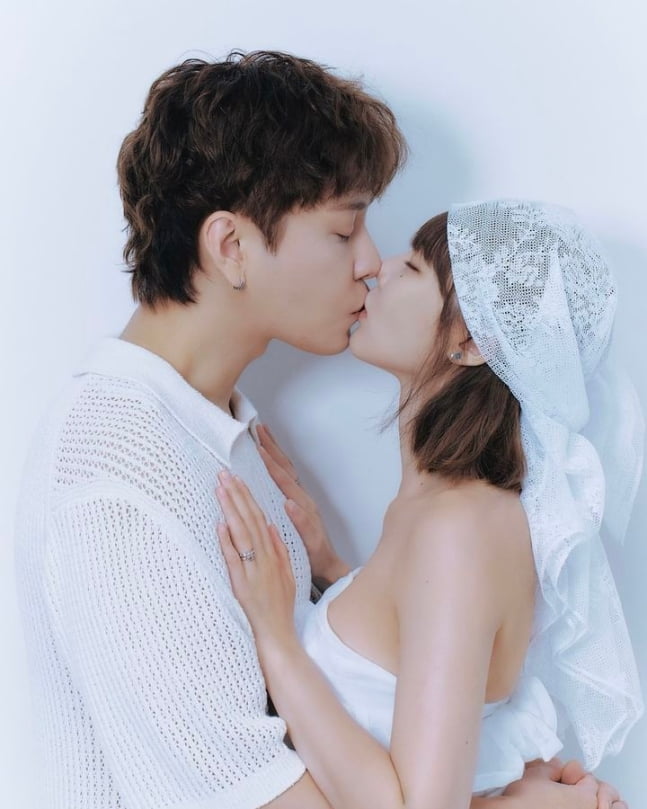 현아·용준형 오늘 11일 결혼…구설 딛고 아이돌 부부 탄생