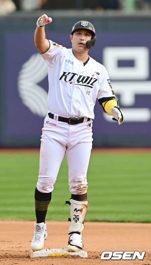 ‘대구행 양보 못해!’ KT, ‘4할타자’ 황재균 6번→5번 승격…LG '4번타자' 오지환 출격(종합) [준PO5]