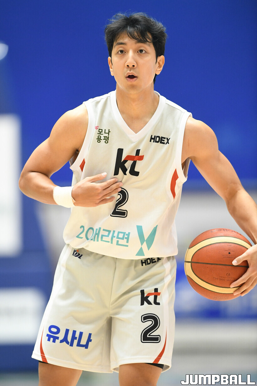 [KBL컵] 작전 지시하는 KT 허훈