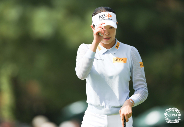 김민선7 단독선두 ‘7의 행운’일까···‘7번 홀 샷 이글’ ‘17번 홀 칩샷 이글’ ‘17점 획득’