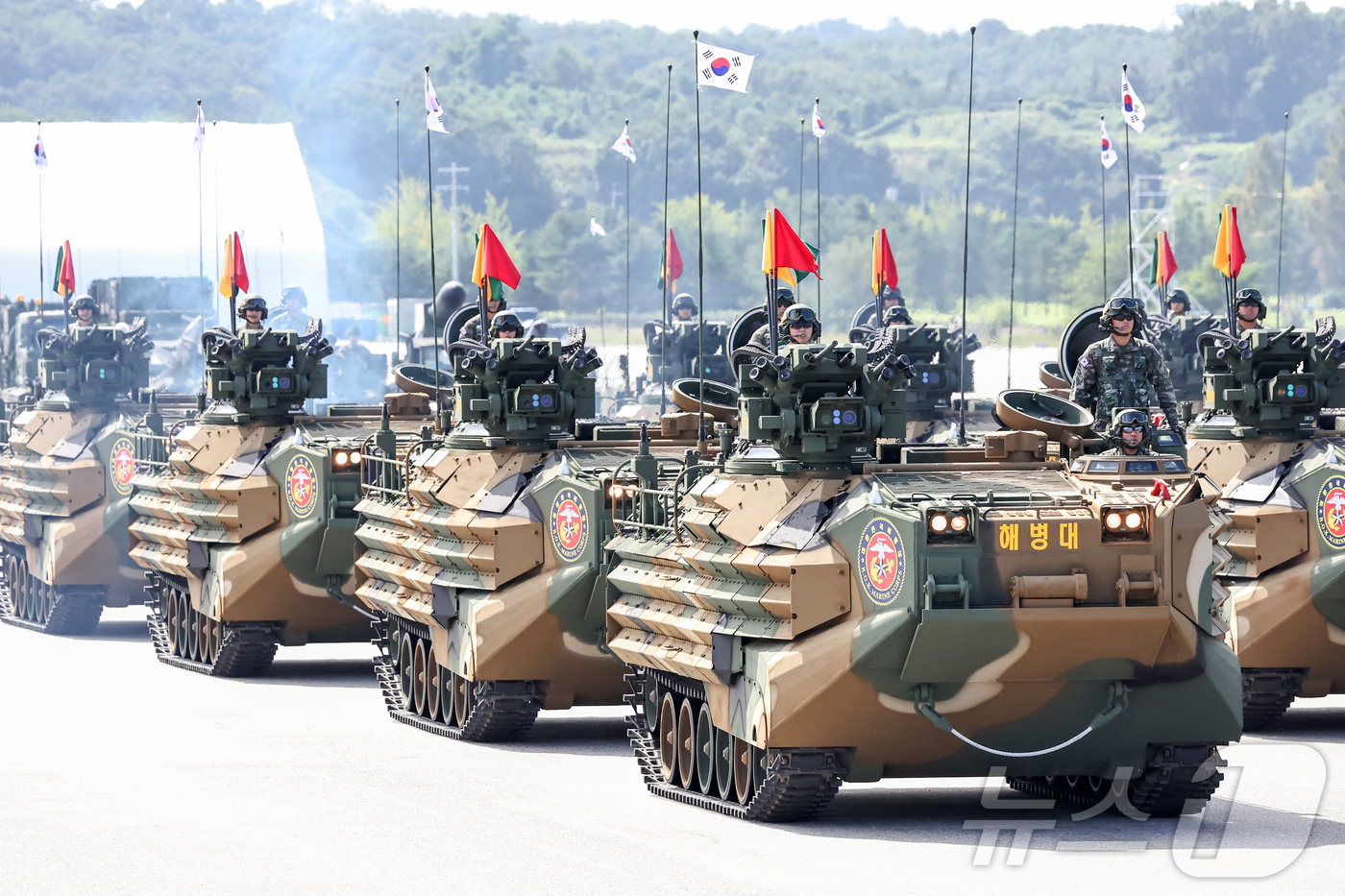 KAAV 장갑차·K-55A1 자주포 '후방 카메라' 단다…성능 극대화