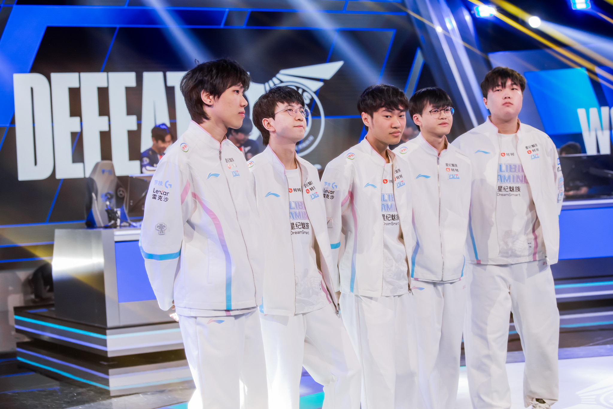 BLG, G2에 2대1 진땀승...LPL 팀 모두 롤드컵 8강