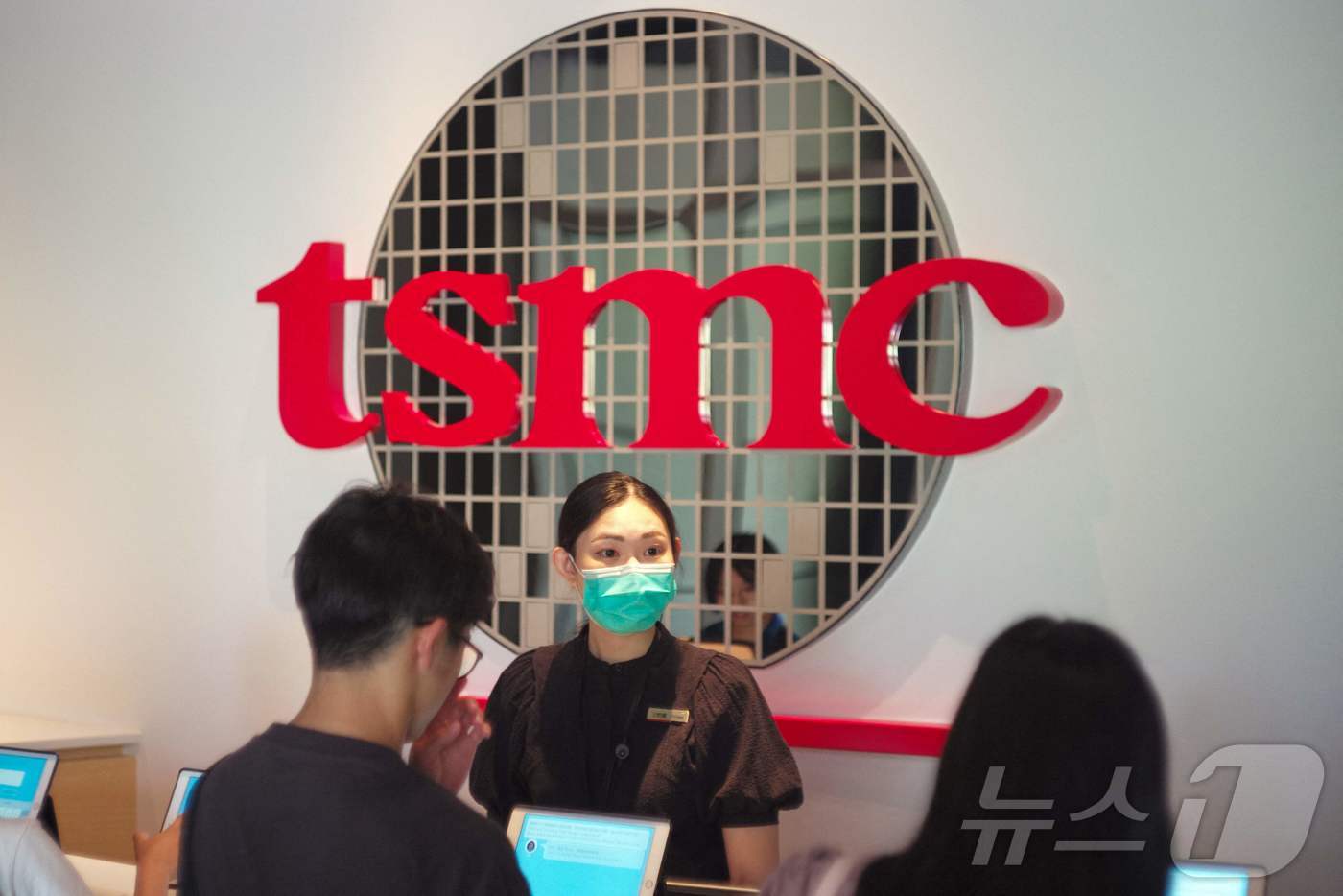 빅테크 줄선 TSMC '배짱 인상'…'반사이익' 삼성 웃을 것 같지만