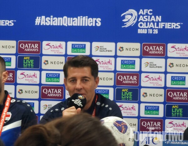 [442.live] 이라크 카사스 감독 "이강인 막기 위해 LB 2명 준비...이재성-문선민 눈에 띄었다"