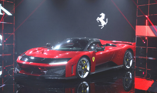 “799대 한정판 예약 완료”…11년 만에 페라리 출시 슈퍼카 ‘F80’ 가격은?