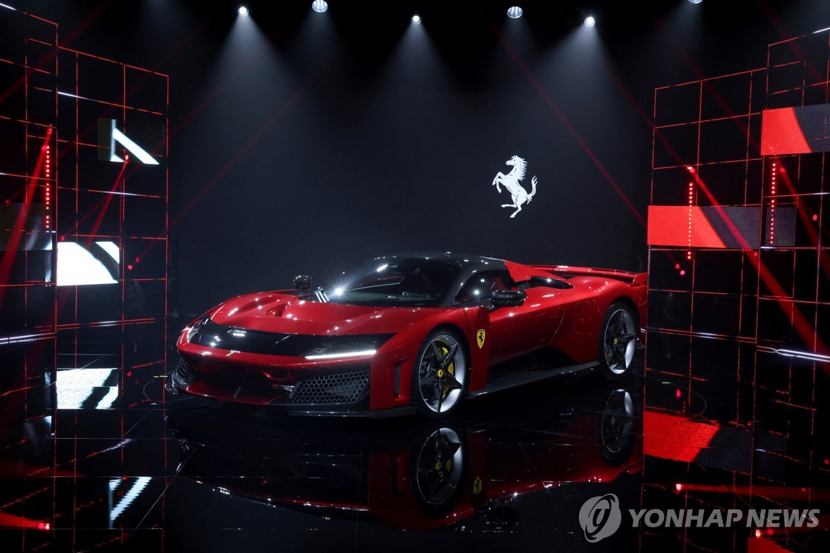 페라리, 11년만에 새 슈퍼카 'F80' 출시…799대 한정 생산