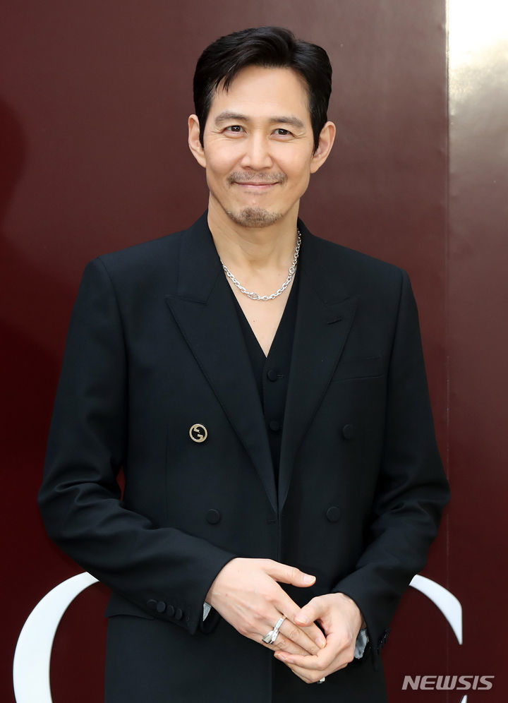 래몽래인 주총 앞두고 읍소 나선 이정재…무슨 일