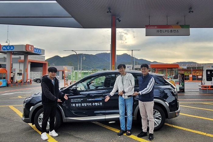 현대車, 이 정도면 넘사벽…1회 충전으로 1100km 주행, ‘비교불가’ 넥쏘 신기록 달성