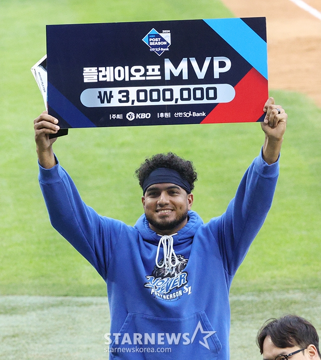 'PO 영웅' 레예스, '특급 도우미' 원태인 효과 거둘까... "태인이 경기보면서 공부, 어떻게 운영할지 얘기할 것" [KS3 현장]