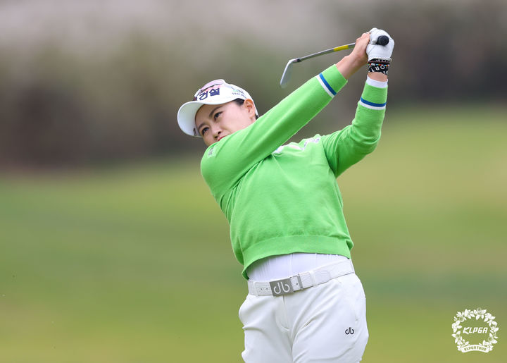 지한솔, KLPGA투어 덕신EPC·서울경제 클래식 우승 '4승'