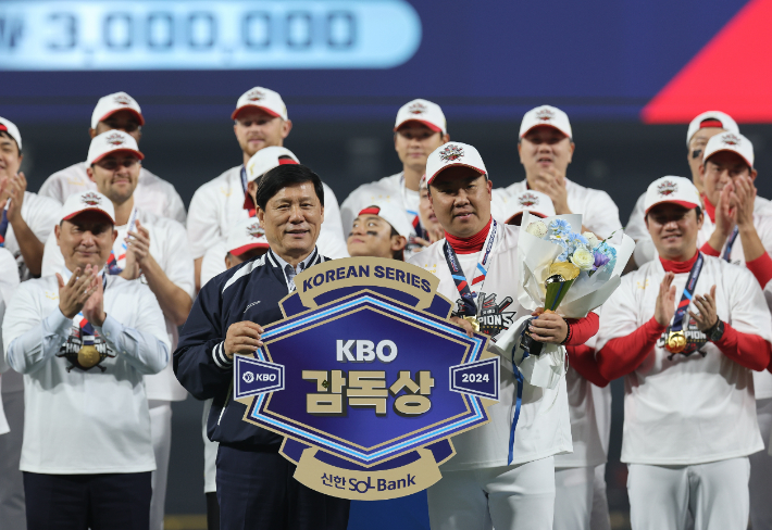 1표 차로 기아 EV6 차주 결정됐다…김선빈, 김태군 제치고 KS MVP