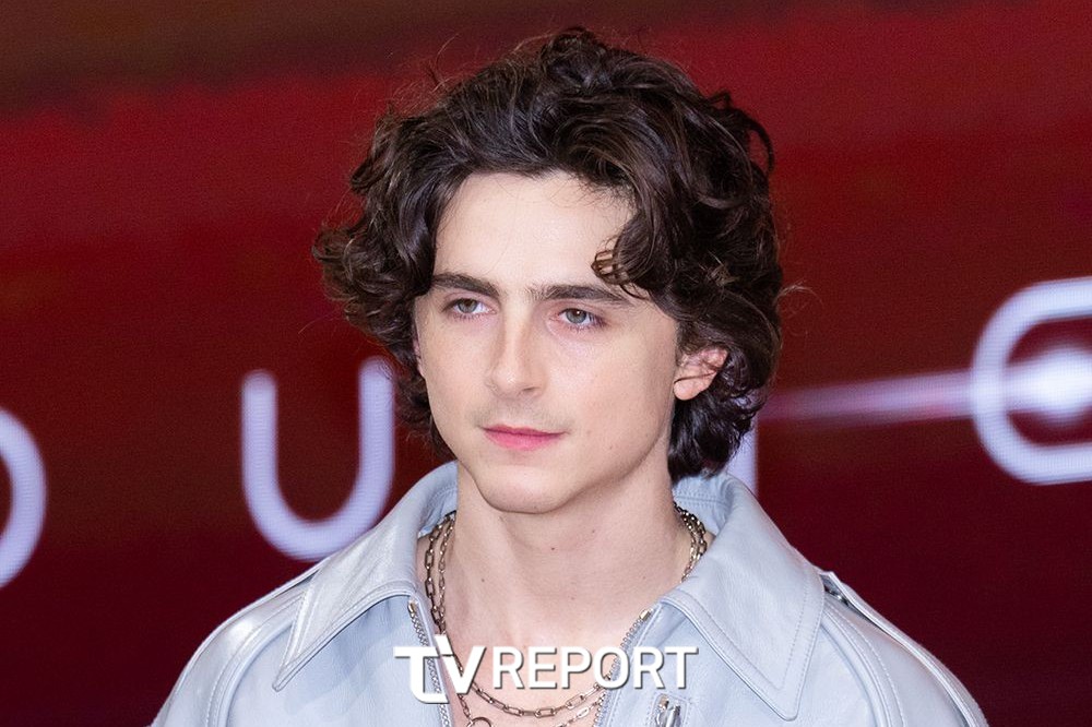 티모시 샬라메, 닮은꼴 수백명 한 자리에 모였다...본인도 등판 [할리웃통신]