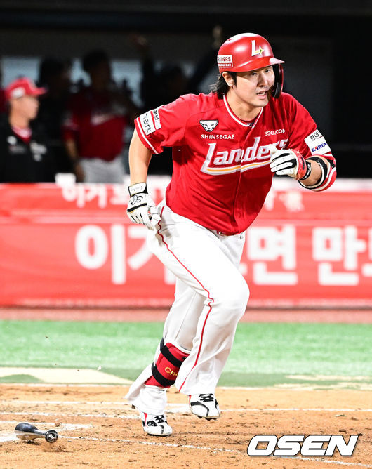 ‘역대 FA 누적 금액 1위로 대우한다’ 최소 292억 이상, 최정 향한 SSG의 진심 통할까