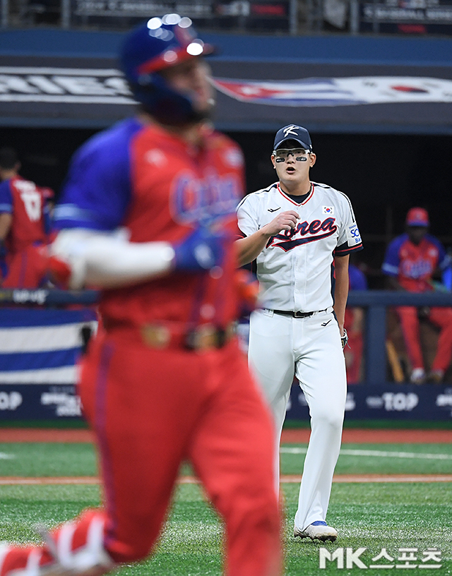 11월 155km 미쳤다! 김서현, 쿠바 상대 무실점 완벽 국대 데뷔전 [쿠바전 현장]