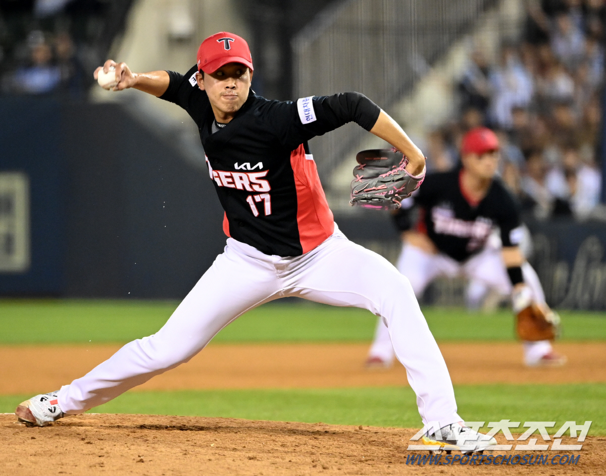 필승조+만능백업+전천후 투수까지…V12 KIA, FA 대상자 모두 지킬 수 있을까[SC초점]