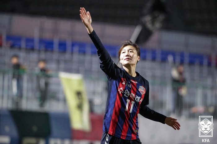 ‘강채림 자책골 유도+추가골’ 수원FC, 화천KSPO 2-0으로 꺾고 WK리그 챔프전 1차전 ‘기선제압’