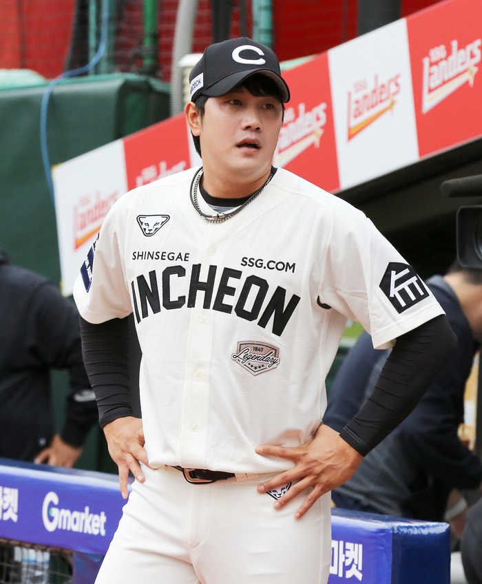 ‘SSG 내부 FA 3인방’ 최정은 계약 확실·서진용은 재수…노경은의 거취는?